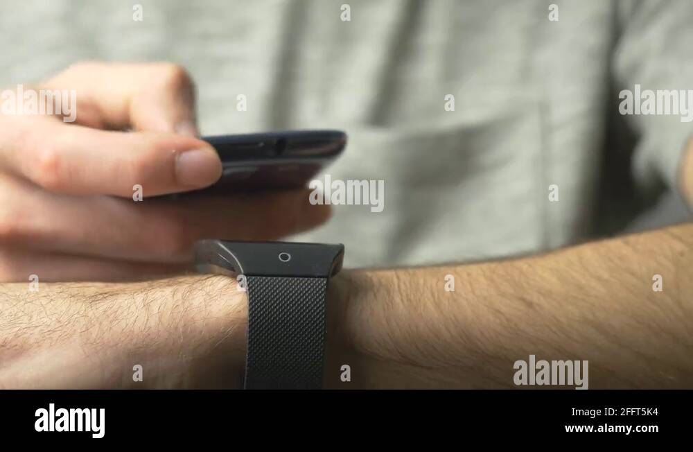Software smartwatch Stock Videos & Footage - HD and 4K Video Clips - Alamy