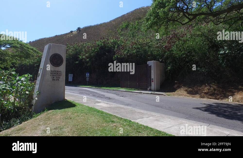 Oahu cemetery Stock Videos & Footage - HD and 4K Video Clips - Alamy