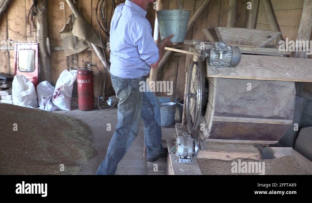 Draw grain Stock Videos & Footage - HD and 4K Video Clips - Alamy