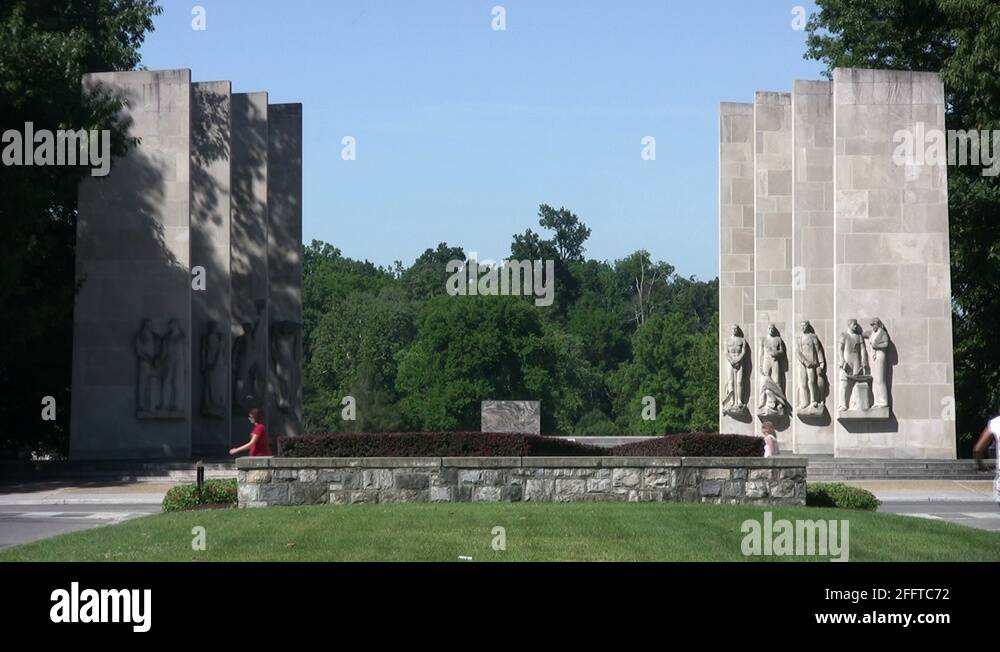 University war memorial Stock Videos & Footage - HD and 4K Video Clips ...