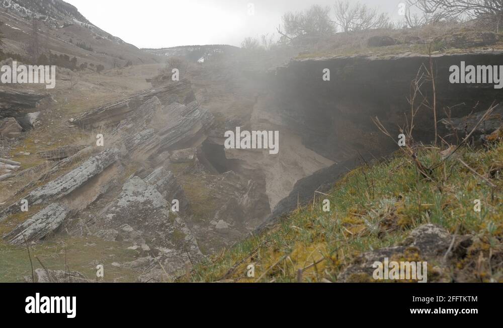 Winter volcano Stock Videos & Footage - HD and 4K Video Clips - Alamy