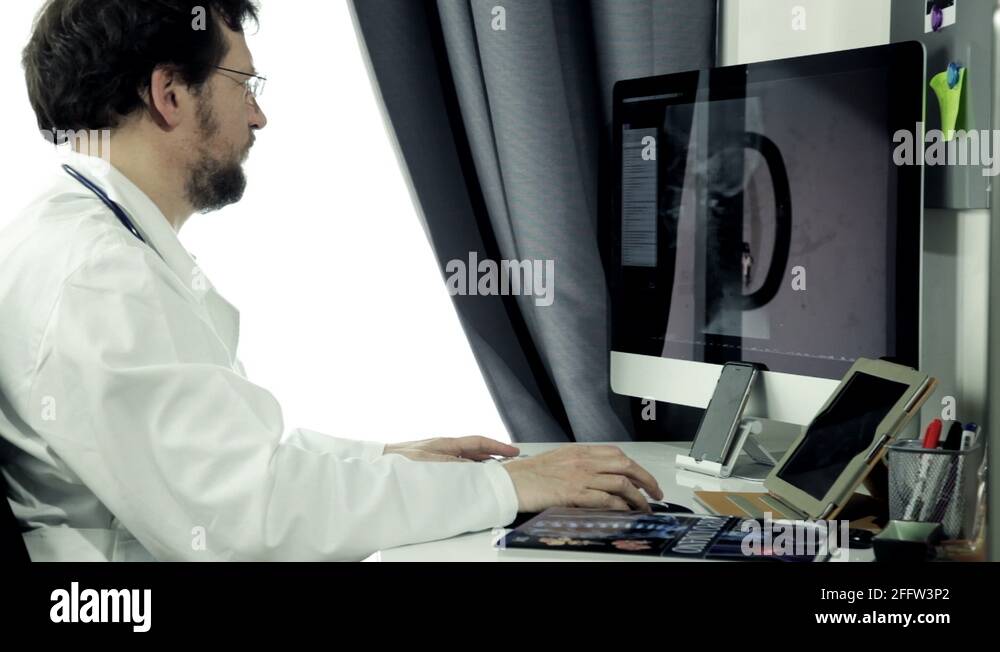 Hospital doctor desk Stock Videos & Footage - HD and 4K Video Clips - Alamy