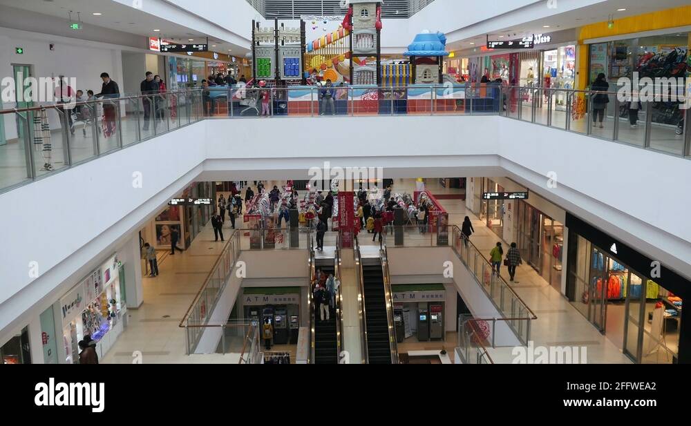 Shopping mall malls Stock Videos & Footage - HD and 4K Video Clips - Alamy
