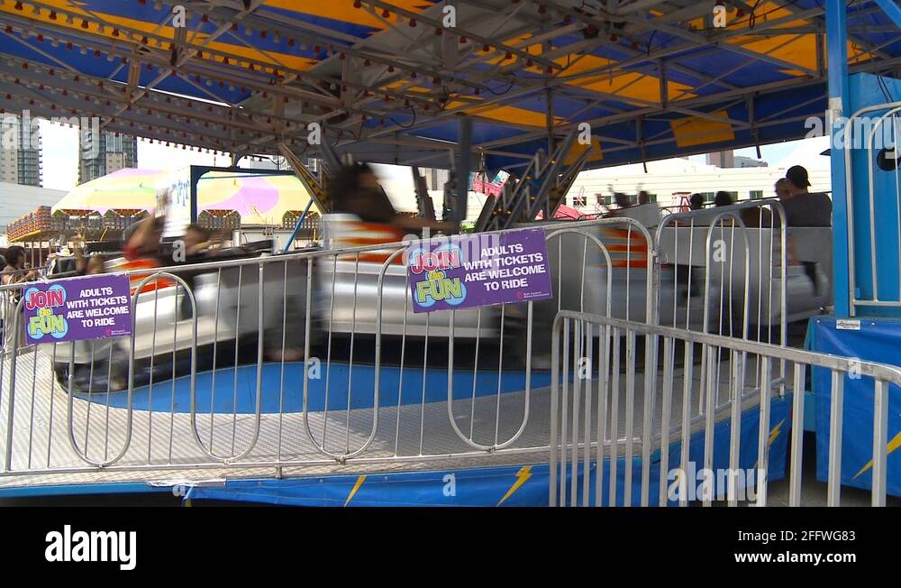 Kids rides Stock Videos & Footage - HD and 4K Video Clips - Alamy