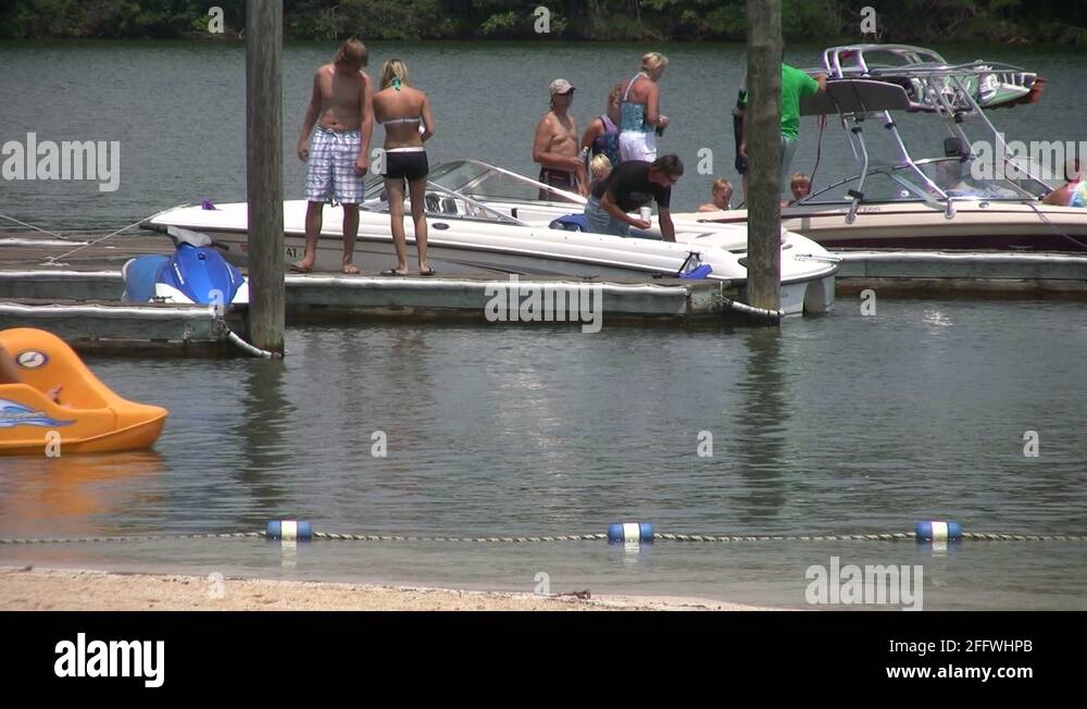 Paddle boat dock Stock Videos & Footage - HD and 4K Video Clips - Alamy