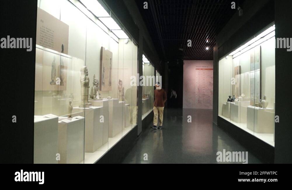 Shenzhen Museum: China Han Dynasty cultural relics exhibition Stock ...