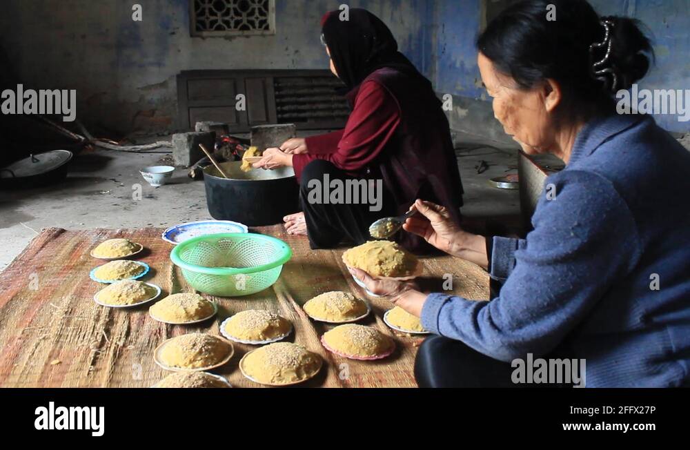 Poor chinese rice Stock Videos & Footage - HD and 4K Video Clips - Alamy