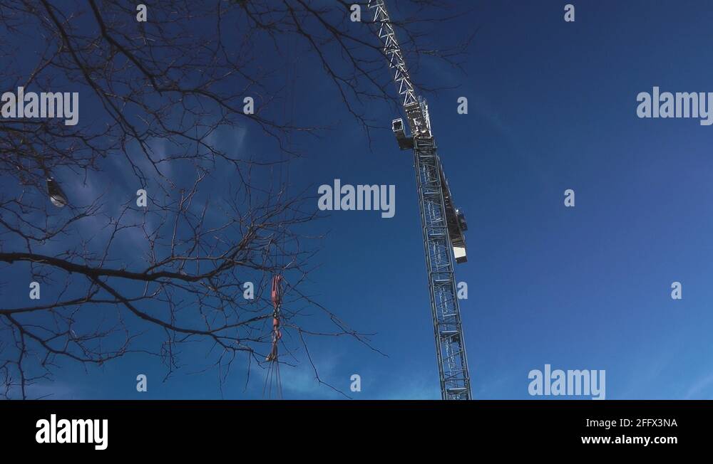 Gantry lifting Stock Videos & Footage - HD and 4K Video Clips - Alamy