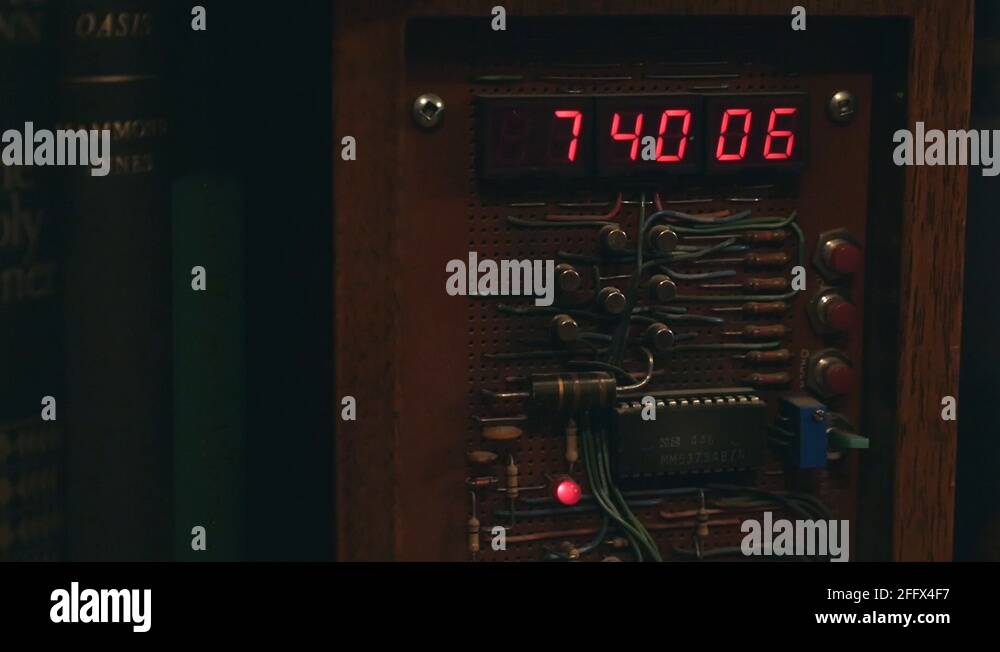 Digital clock Stock Videos & Footage - HD and 4K Video Clips - Alamy