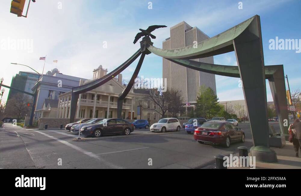 Eagle gate Stock Videos & Footage - HD and 4K Video Clips - Alamy