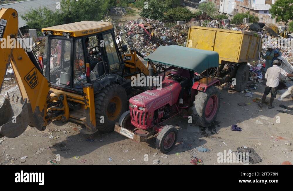 Trash dump in india Stock Videos & Footage - HD and 4K Video Clips - Alamy