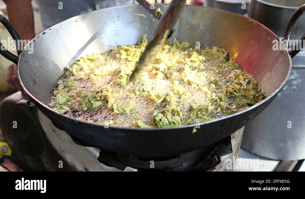 Traditional vendor Stock Videos & Footage - HD and 4K Video Clips - Alamy