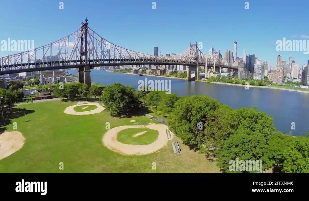Queensbridge park Stock Videos & Footage - HD and 4K Video Clips - Alamy