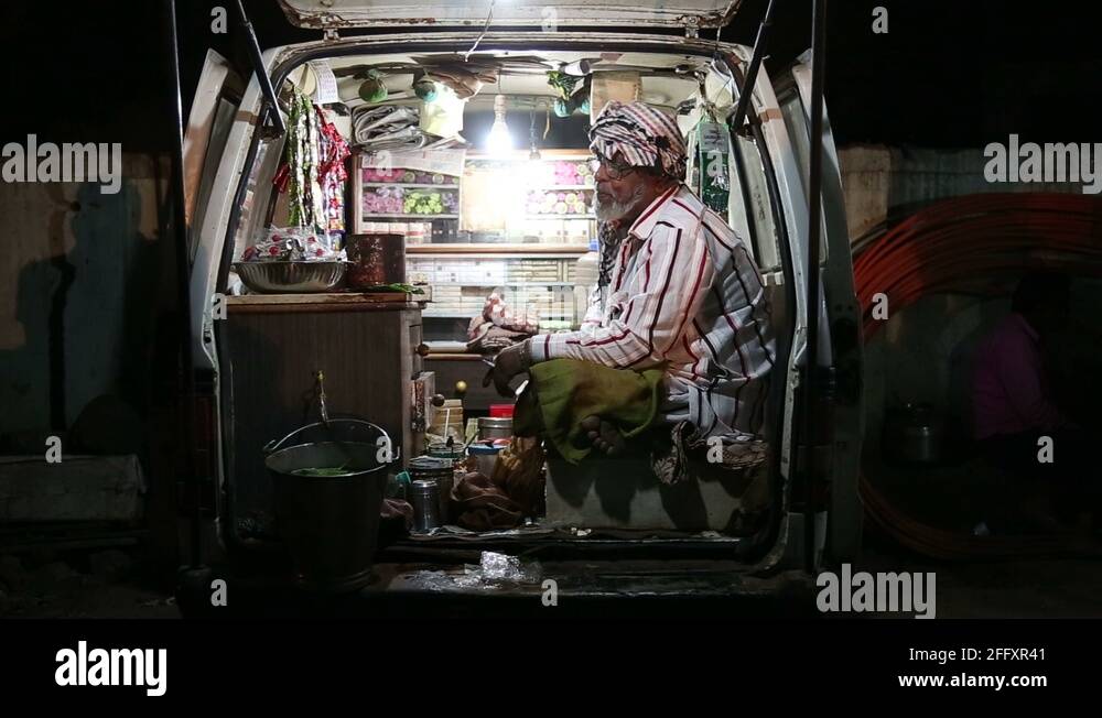 Indian van Stock Videos & Footage - HD and 4K Video Clips - Alamy