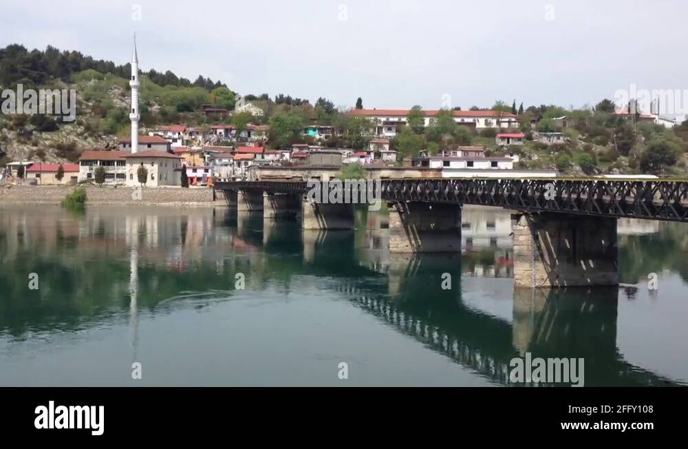 River of buna Stock Videos & Footage - HD and 4K Video Clips - Alamy