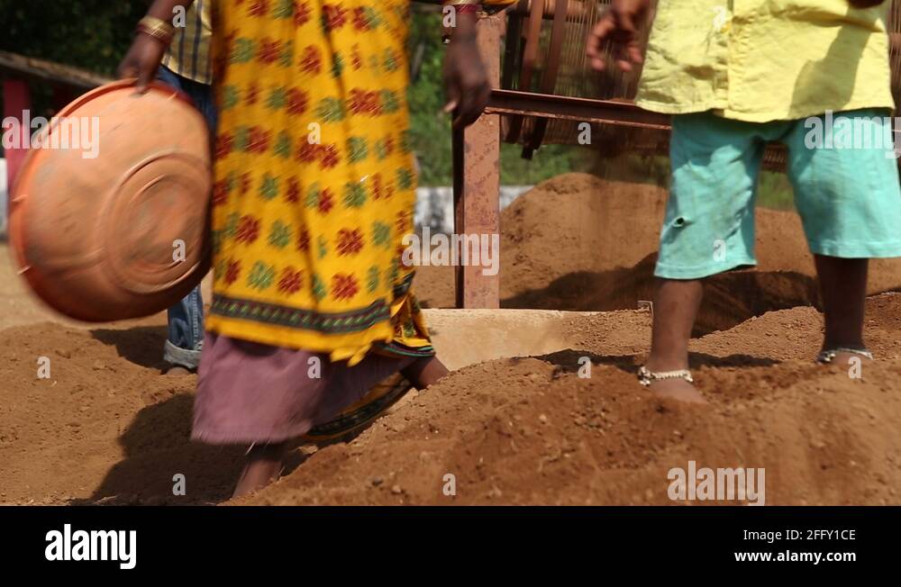 Soil legs Stock Videos & Footage - HD and 4K Video Clips - Alamy