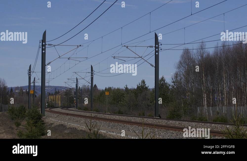 Airplane crossing Stock Videos & Footage - HD and 4K Video Clips - Alamy