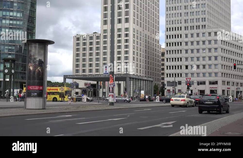 Traffic light tower Stock Videos & Footage - HD and 4K Video Clips - Alamy