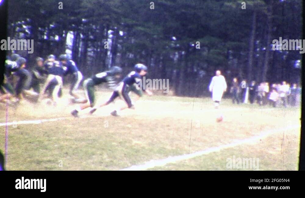 Quarterback scramble Stock Videos & Footage - HD and 4K Video Clips - Alamy