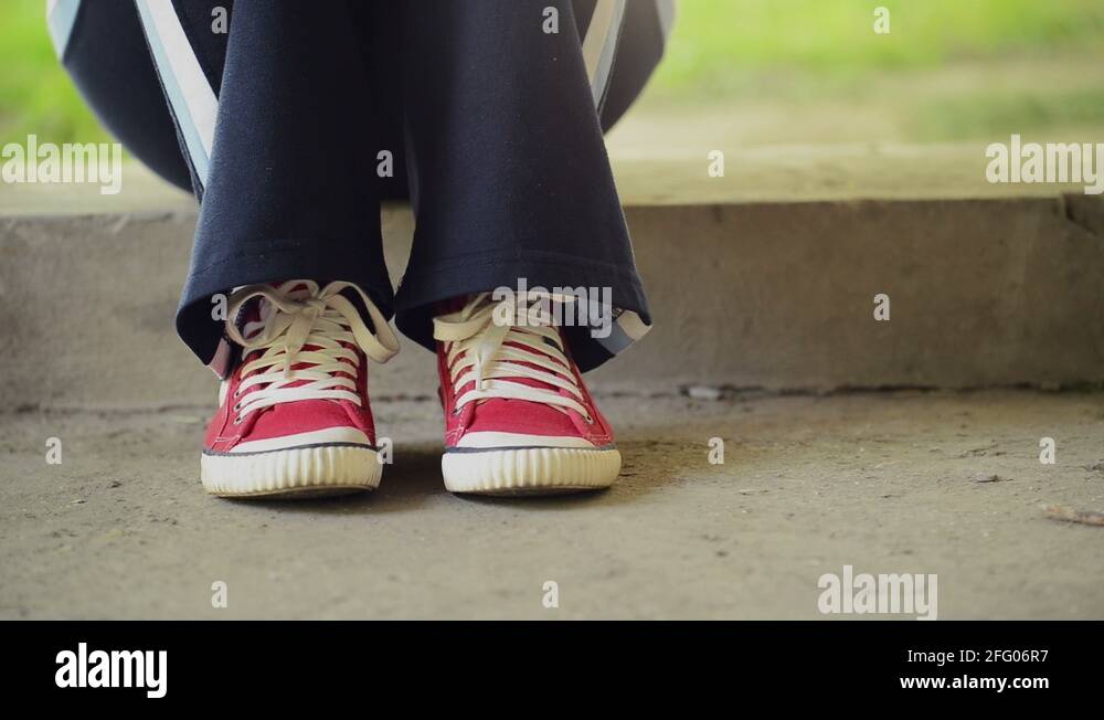 Tapping feet Stock Videos & Footage - HD and 4K Video Clips - Alamy