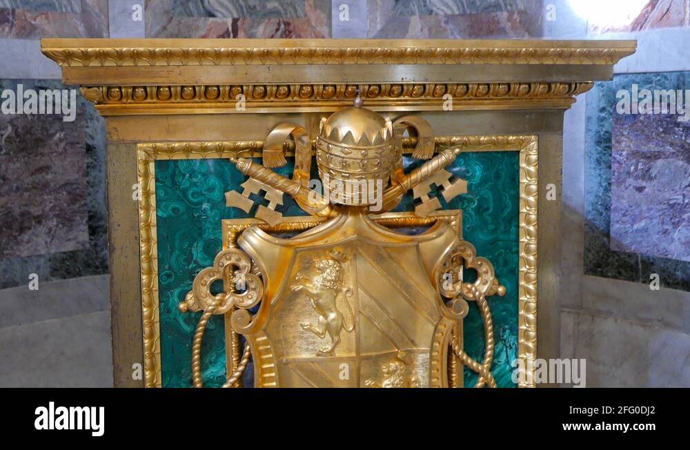 Coat of arms of rome Stock Videos & Footage - HD and 4K Video Clips - Alamy