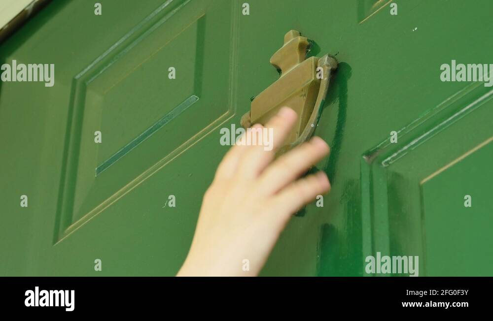 Child knocking on door Stock Videos & Footage - HD and 4K Video Clips ...