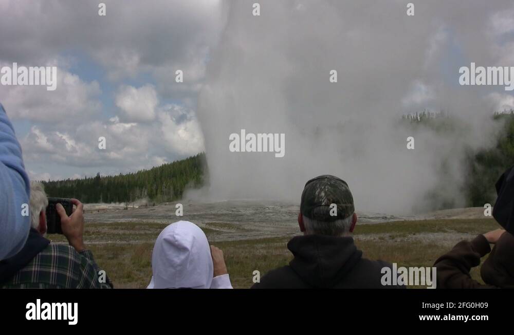Geyser pictures Stock Videos & Footage - HD and 4K Video Clips - Alamy