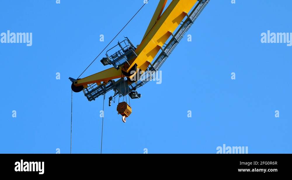Crane cables Stock Videos & Footage - HD and 4K Video Clips - Alamy
