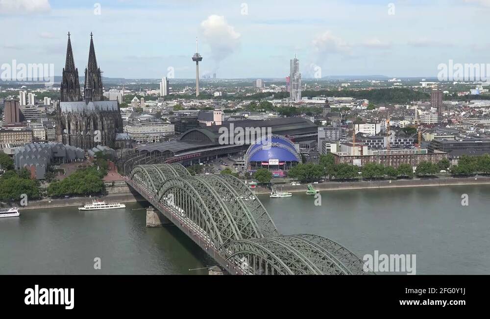 Cologne opera house Stock Videos & Footage - HD and 4K Video Clips - Alamy