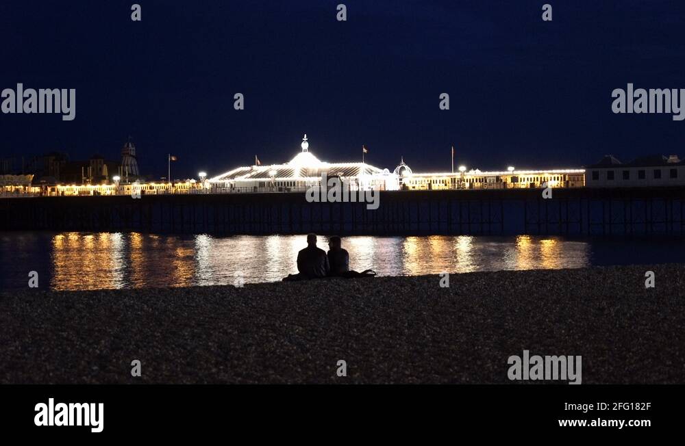 Brighton beach couple Stock Videos & Footage - HD and 4K Video Clips ...