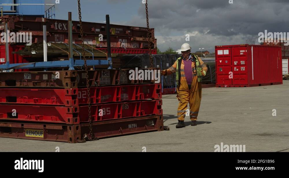 Dockers Stock Videos & Footage - HD and 4K Video Clips - Alamy