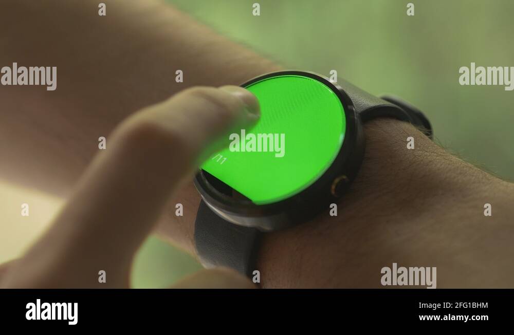 4K Smartwatch Green Screen Chroma Key Stock Video Footage - Alamy