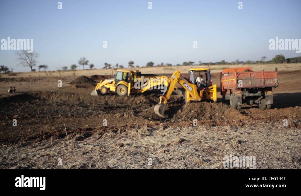 Loading onto trucks Stock Videos & Footage - HD and 4K Video Clips - Alamy