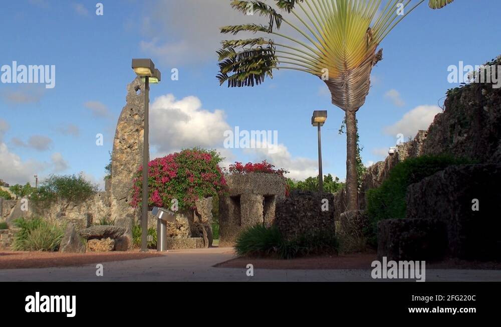 Rock gate Stock Videos & Footage - HD and 4K Video Clips - Alamy