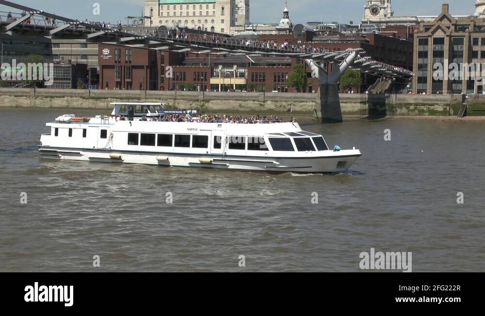Tourist river boat uk Stock Videos & Footage - HD and 4K Video Clips ...
