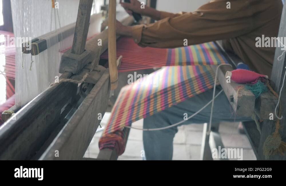 Old manual loom Stock Videos & Footage - HD and 4K Video Clips - Alamy