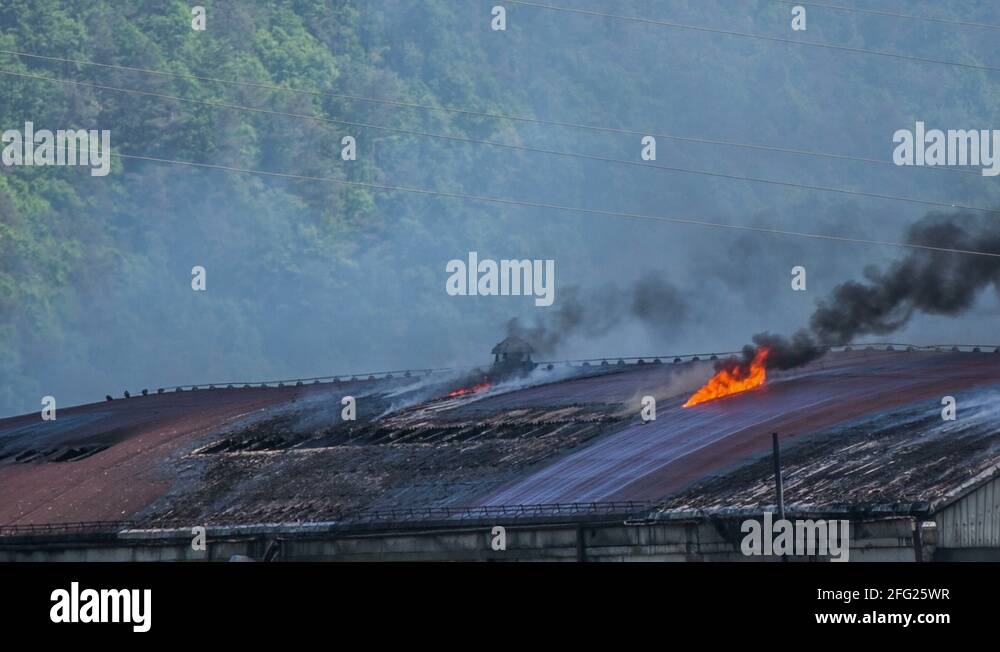 Fire on roof Stock Videos & Footage - HD and 4K Video Clips - Alamy