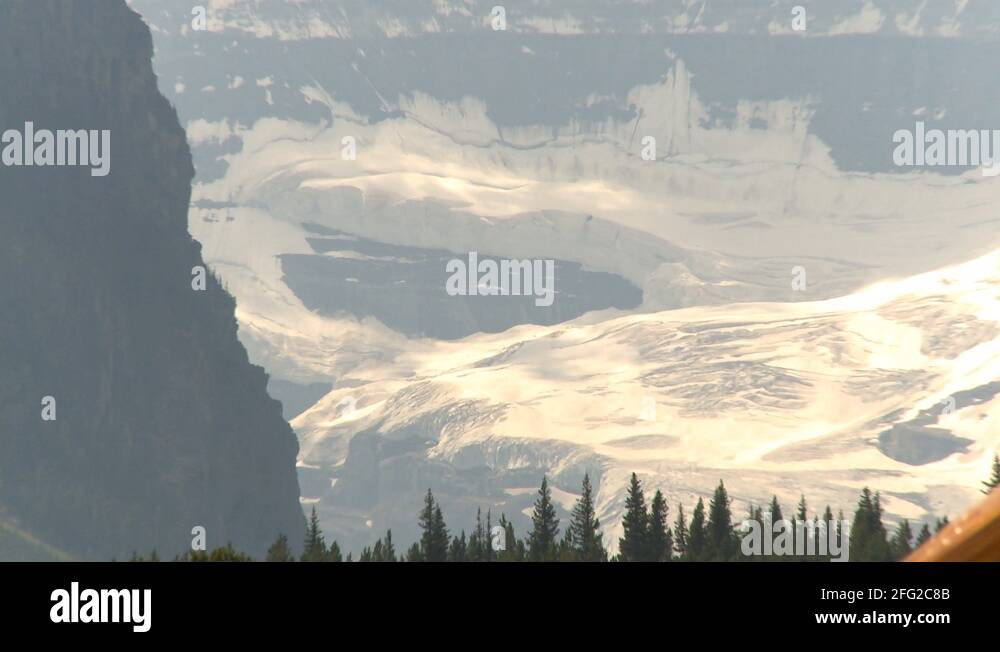 Lake louise sign Stock Videos & Footage - HD and 4K Video Clips - Alamy