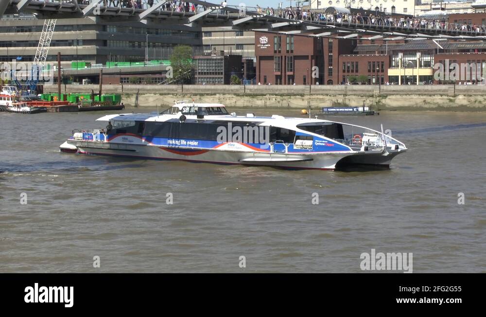 Thames clippers river bus Stock Videos & Footage - HD and 4K Video ...