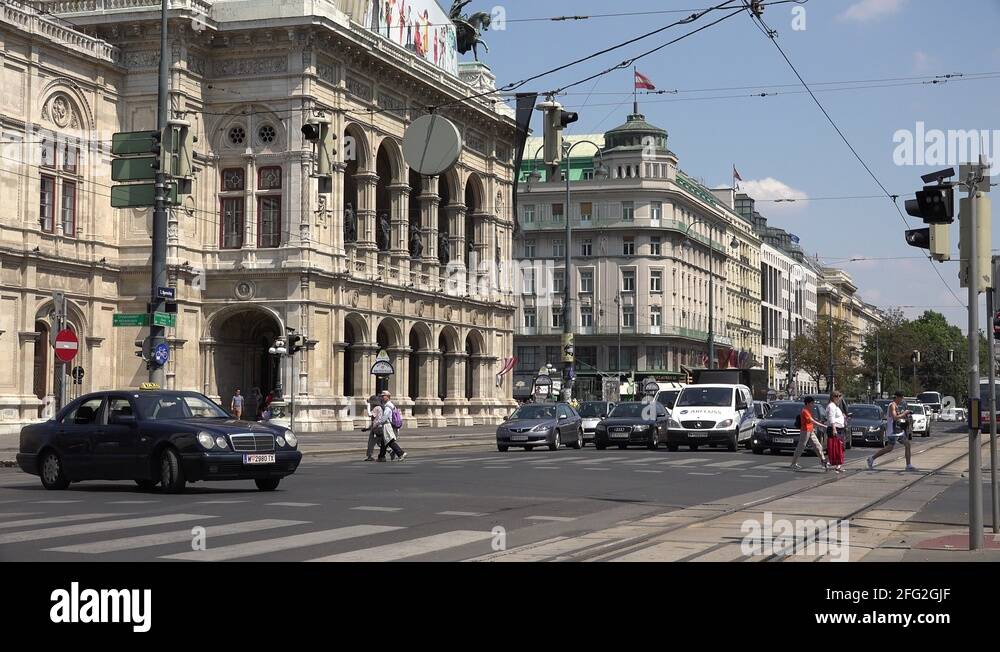 Vienna traffic light Stock Videos & Footage - HD and 4K Video Clips - Alamy