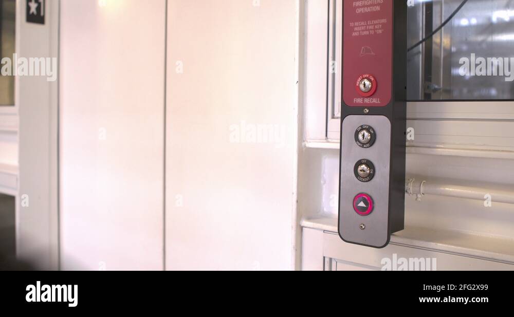 Elevator arrow door Stock Videos & Footage - HD and 4K Video Clips - Alamy