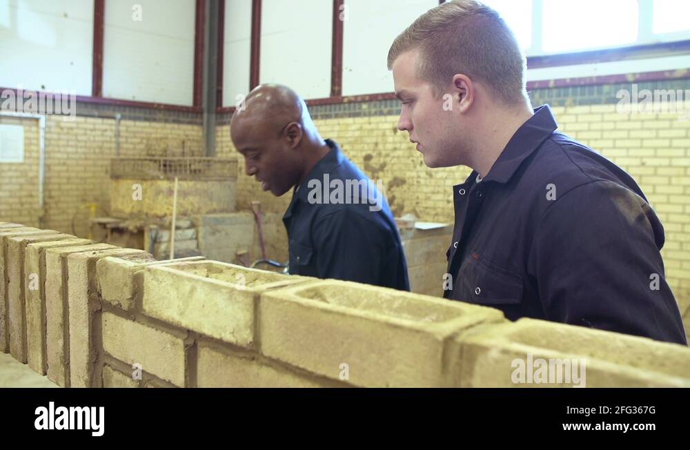 Bricklaying class Stock Videos & Footage - HD and 4K Video Clips - Alamy