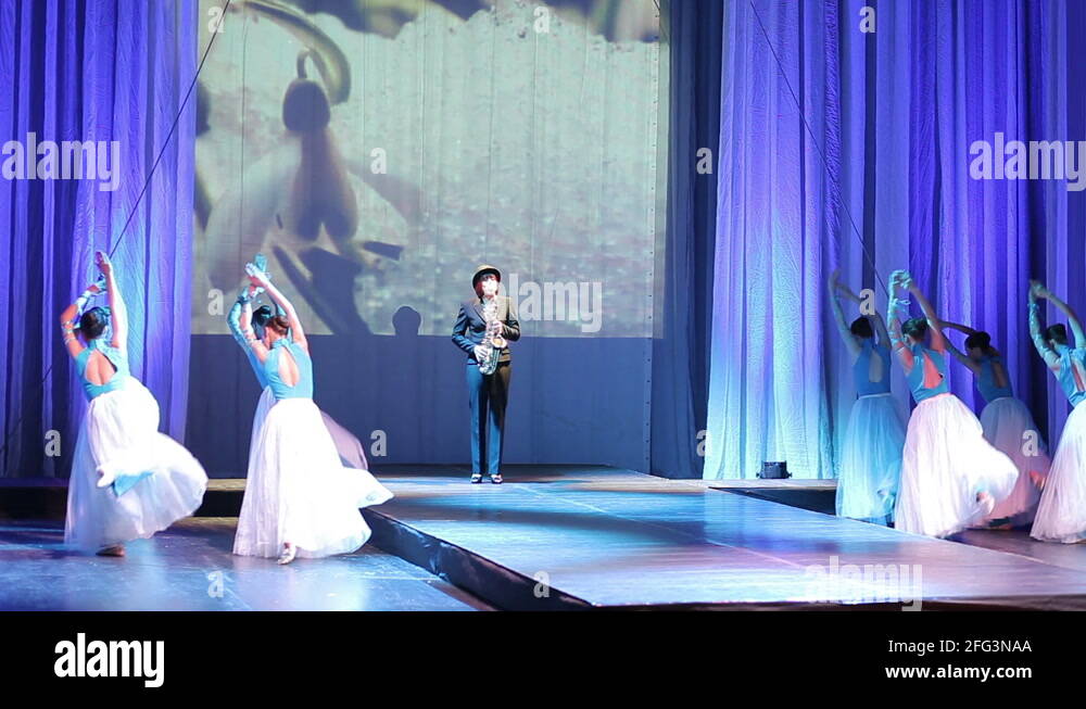 Backing dancer Stock Videos & Footage - HD and 4K Video Clips - Alamy