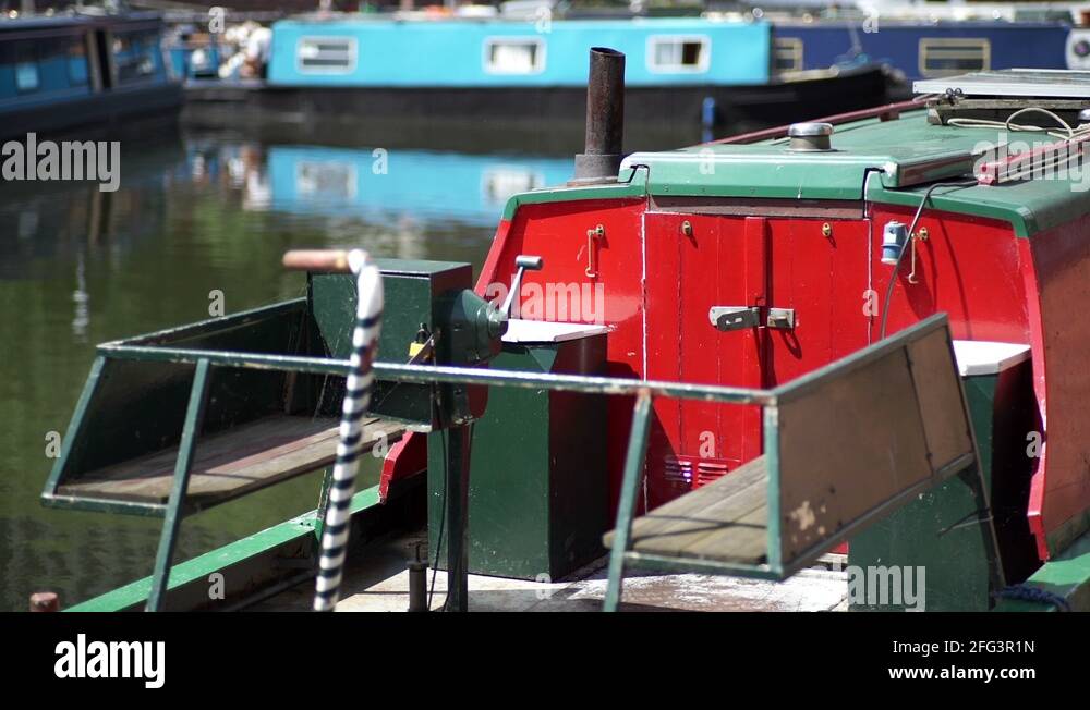 Canal boat rudder Stock Videos & Footage - HD and 4K Video Clips - Alamy