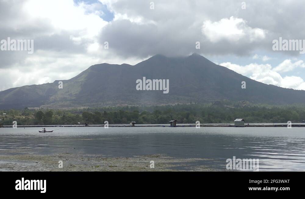 Lake danau batur Stock Videos & Footage - HD and 4K Video Clips - Alamy