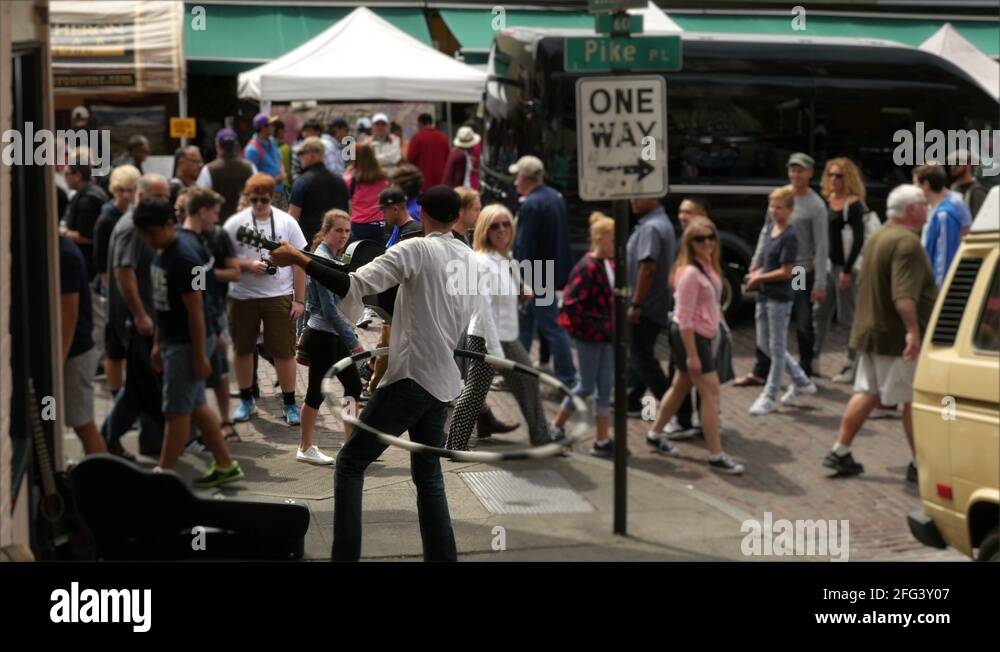 Busker musician guitarist street Stock Videos & Footage - HD and 4K ...