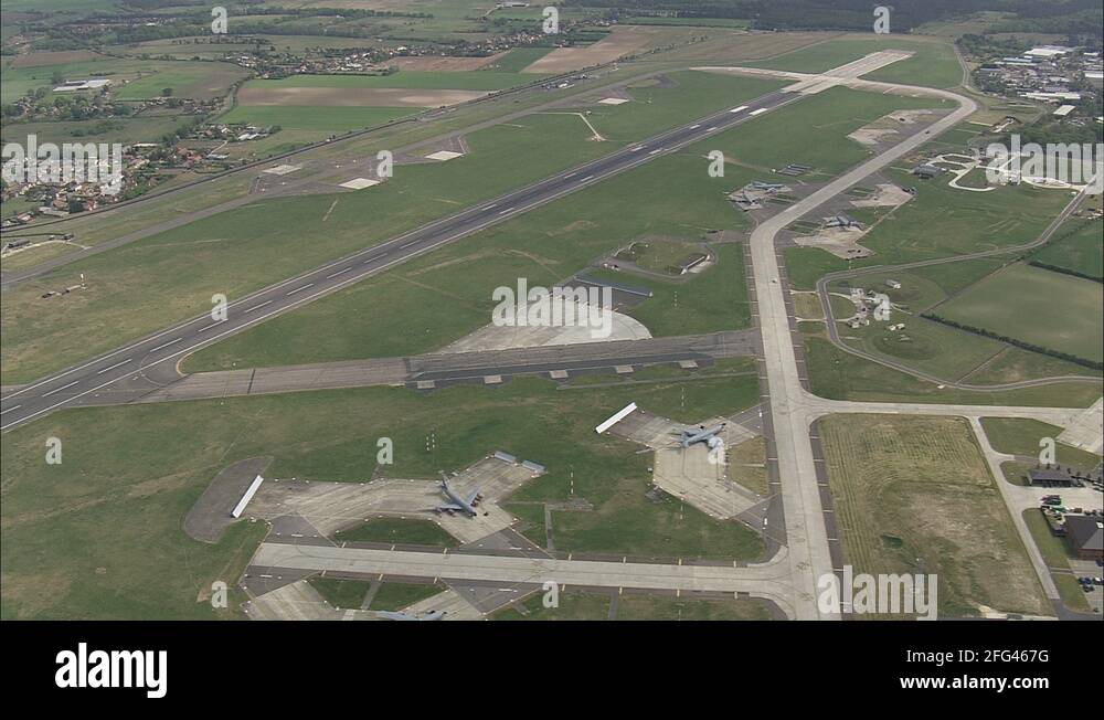 Raf mildenhall Stock Videos & Footage - HD and 4K Video Clips - Alamy