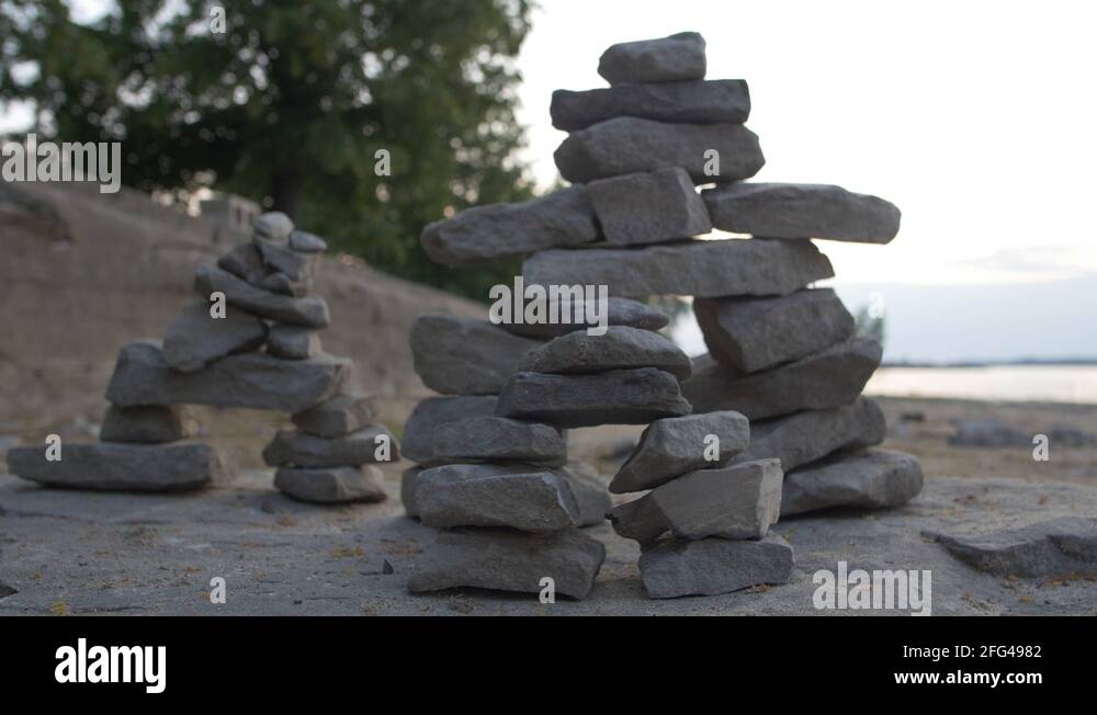 Inukshuks Stock Videos & Footage - HD and 4K Video Clips - Alamy