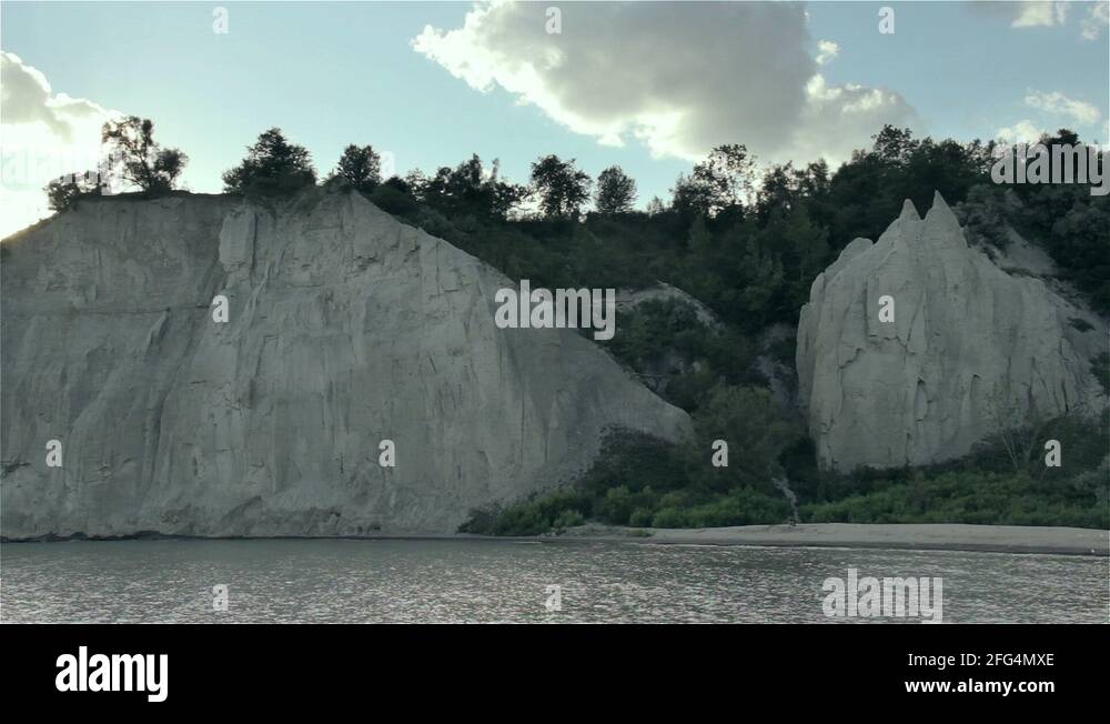 Escarpment bluff bluffs Stock Videos & Footage - HD and 4K Video Clips ...