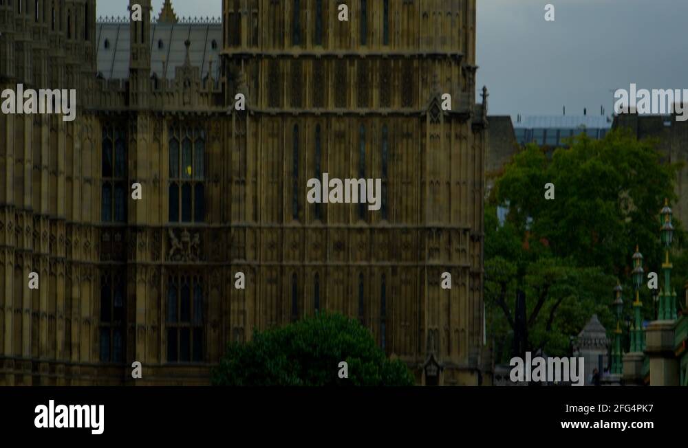Big Ben total bottom-up Stock Video Footage - Alamy